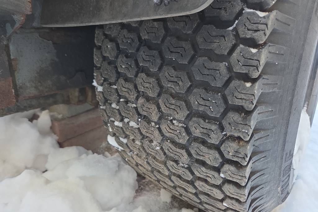 Belos Trans Pro 4560 snömaskin/redskapsbärare | Polar Machine Trading