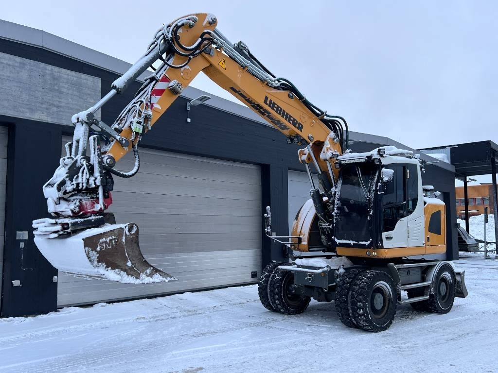 Liebherr A918 Compact 2019 | Polar Machine Trading