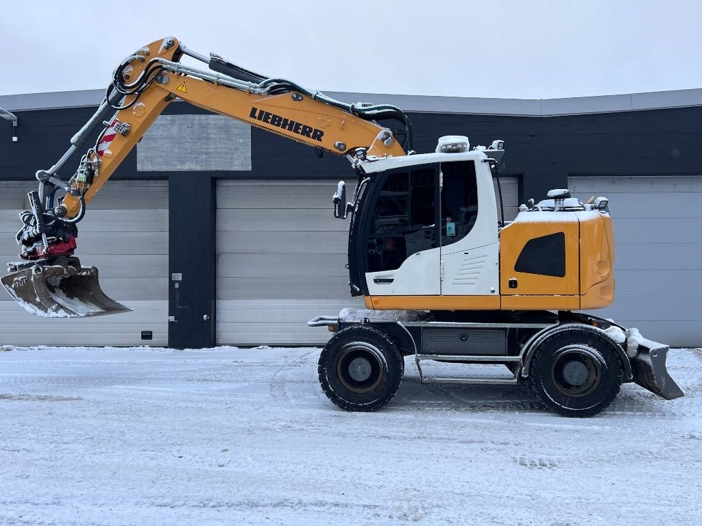 Liebherr A918 Compact 2019 | Polar Machine Trading